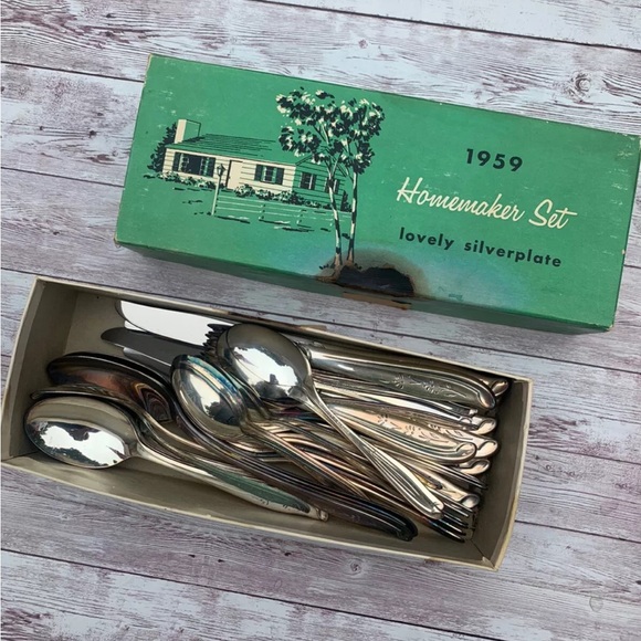 Dining | Meridian Silver Plate Co Ct Usa 42 Piece Flatware Set Petal ...